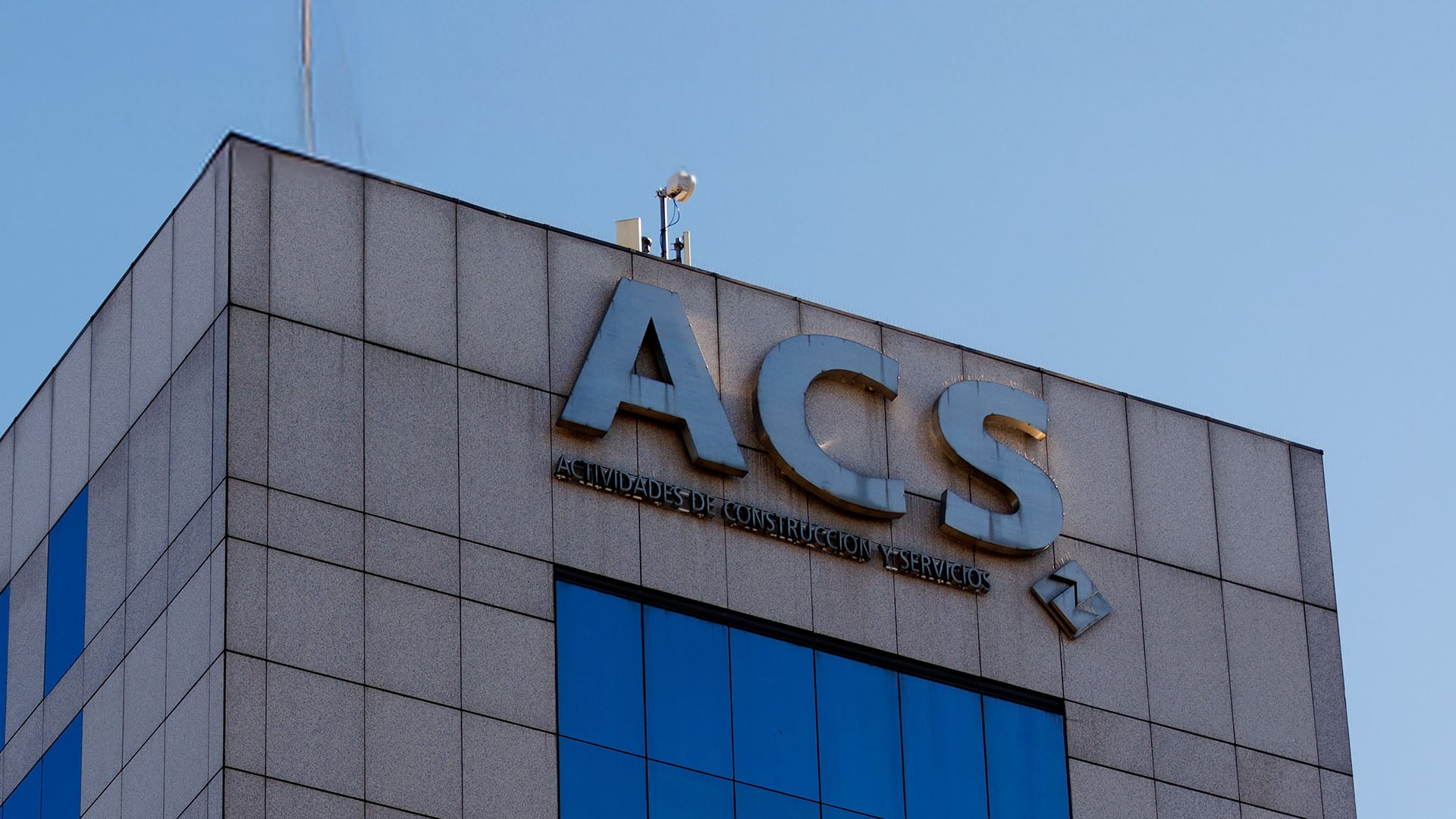 ACS dispara su beneficio el 21,5% en el primer trimestre y su cartera ...