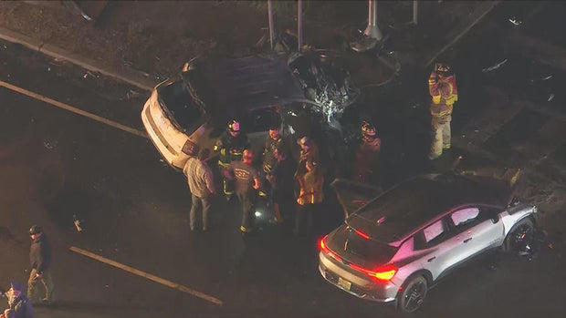 Crash closes Route 38 in Hainesport, New Jersey