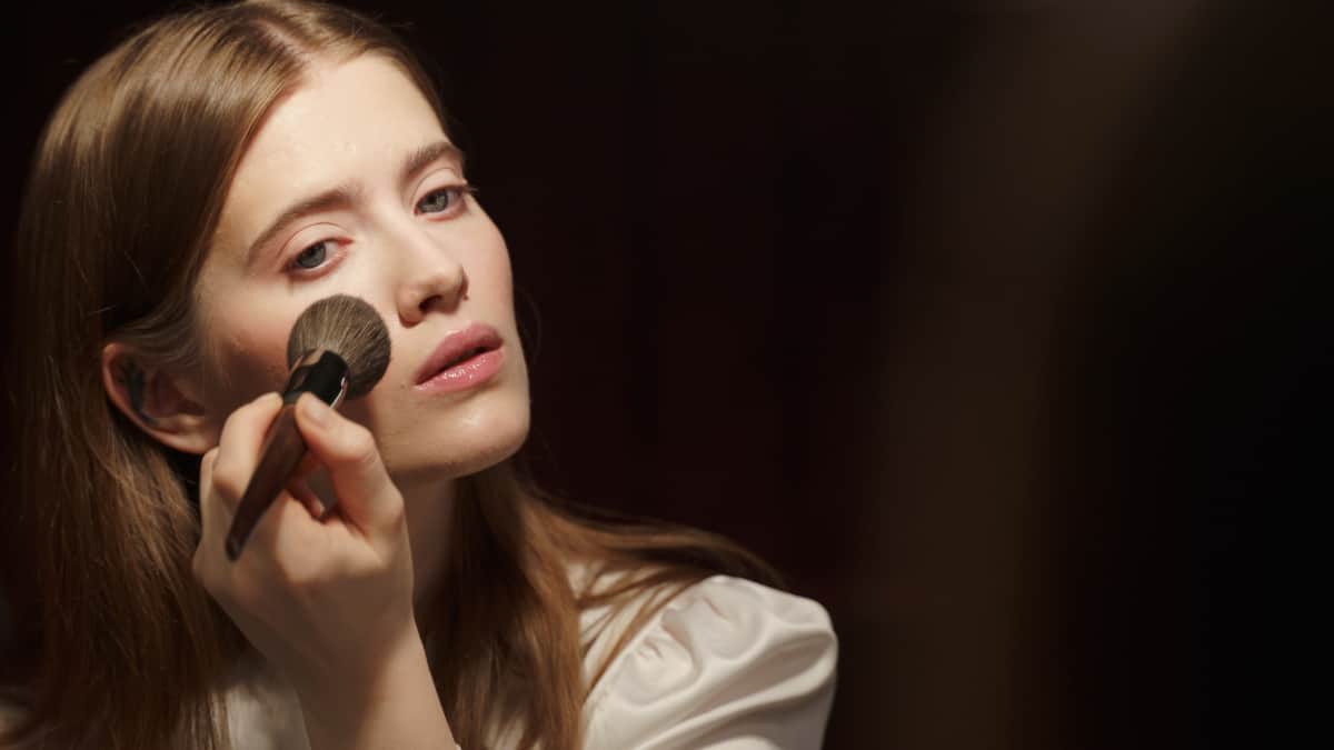 Last-minute plans? Get ready in minutes with these easy makeup tips for ...