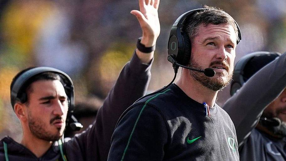 Oregon's offseason movement shifts special teams competition