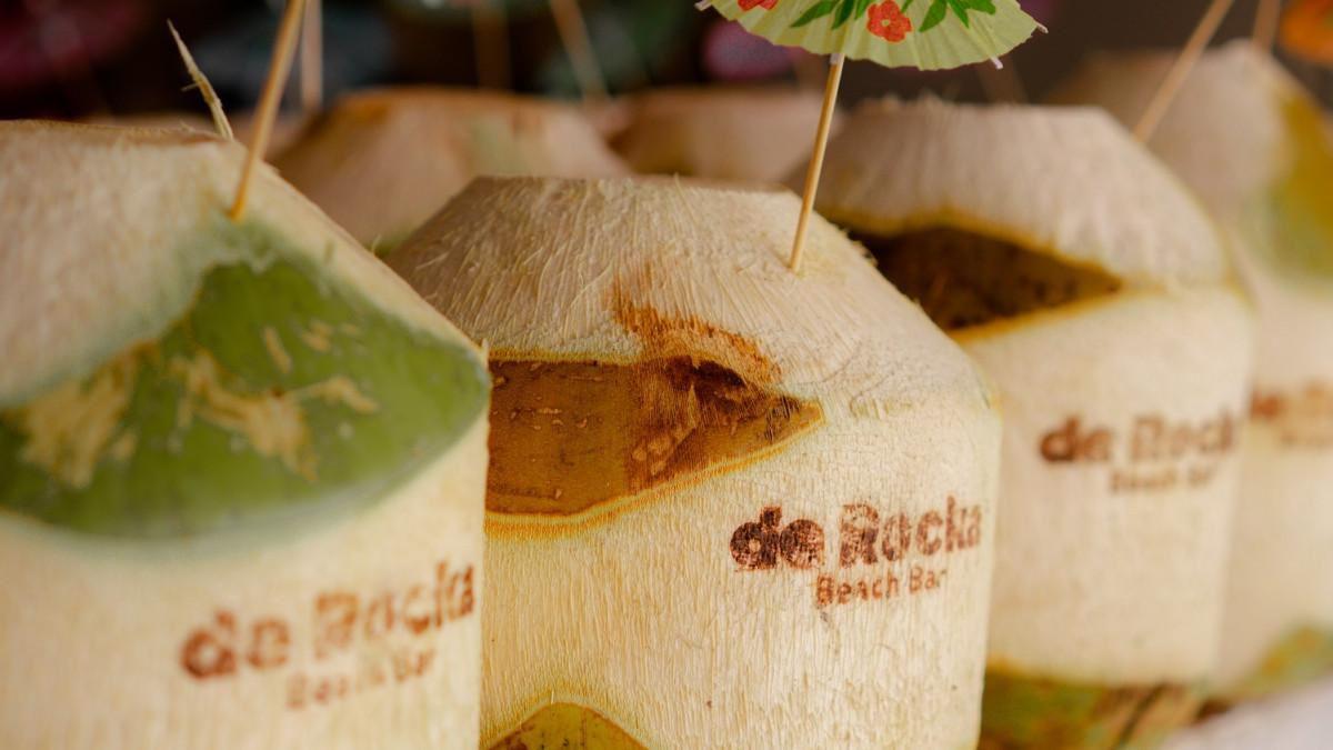 Bukan Pantai Biasa De Rocka Beach Yogyakarta 2026 Tawarkan Menu Lengkap ...