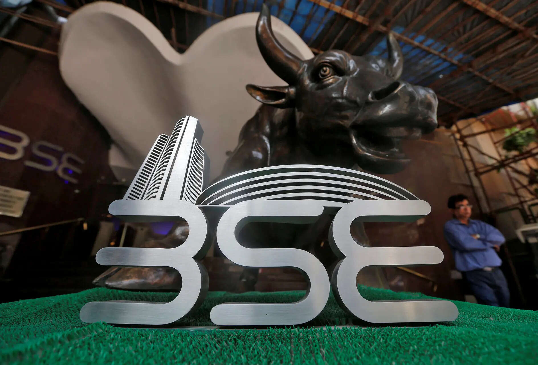BSE shares fall 3% despite Q4 profit surge. Should you buy, sell or ...