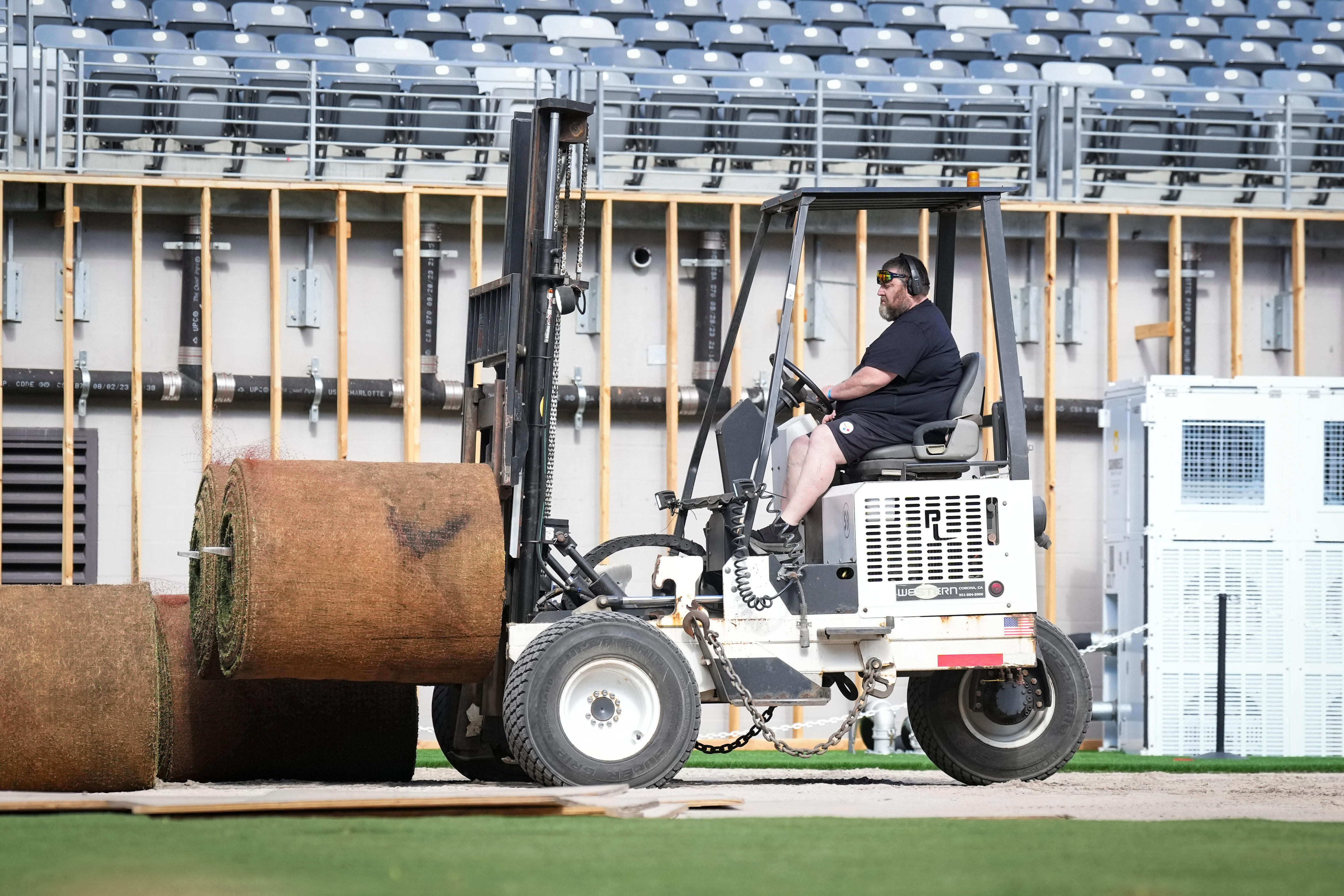 Grass surface is installed at MetLife for World Cup