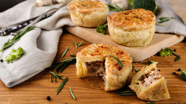 13 mistakes everyone makes with meat pies