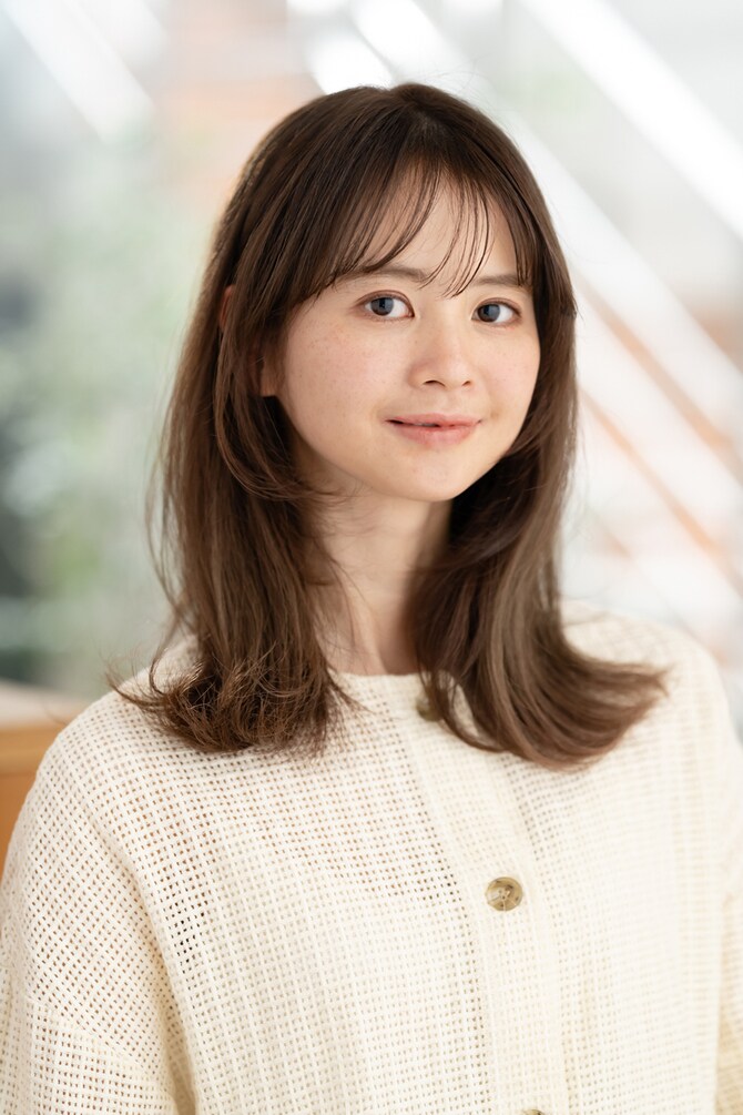 40〜50代の顔色をよくみせるブラウンヘア。ブルベでもイエベでもない「くすんだ肌」に最適な髪色、NGな髪色を教えます