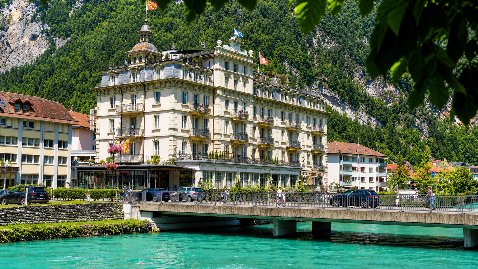 Is Interlaken the most beautiful town between two lakes?