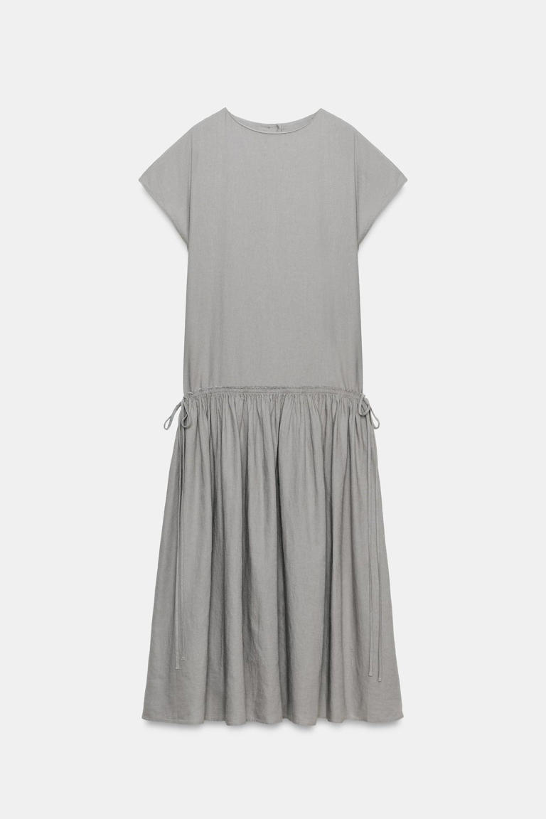 「コーデ考えるの難しい」って人に! 【ZARA】1枚あると助かる♡「グレーワンピ」