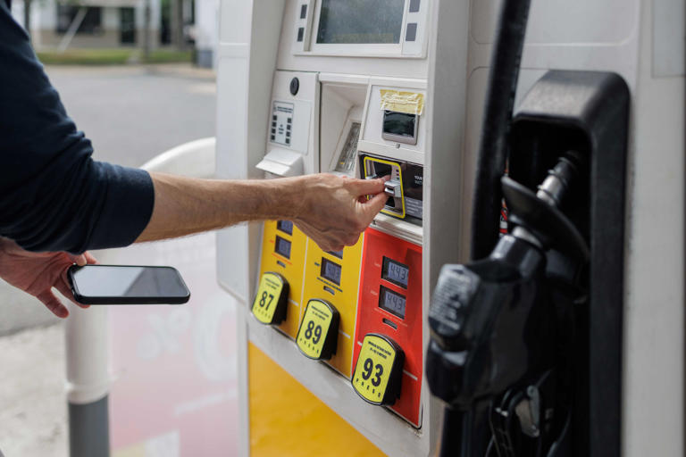 USPS, NY Waterway to increase prices as fuel surcharges impact more ...