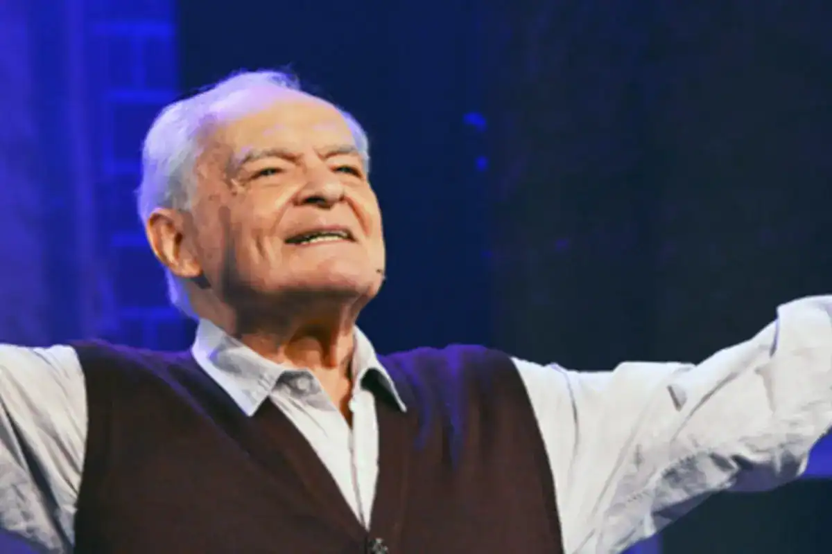 Othon Bastos, aos 92 anos, adia apresentações devido a problemas de saúde