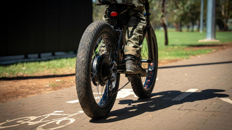 Queensland parliamentary committee recommends speed limits for e-bikes ...