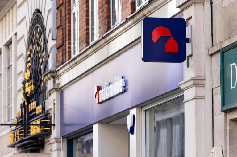 Nationwide 'top paying' Friday update as savers 'face £1,861 hit'