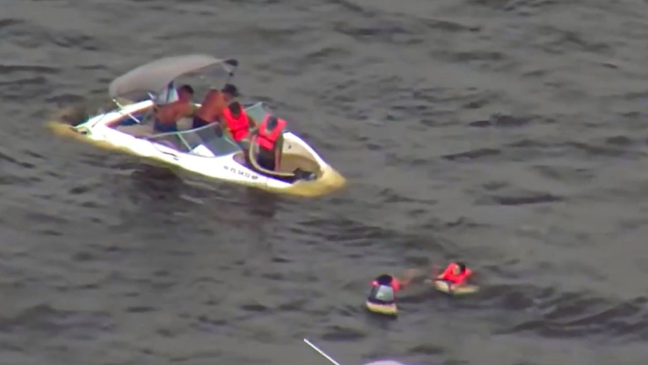 Family of six rescued from sinking boat during severe storm in Florida