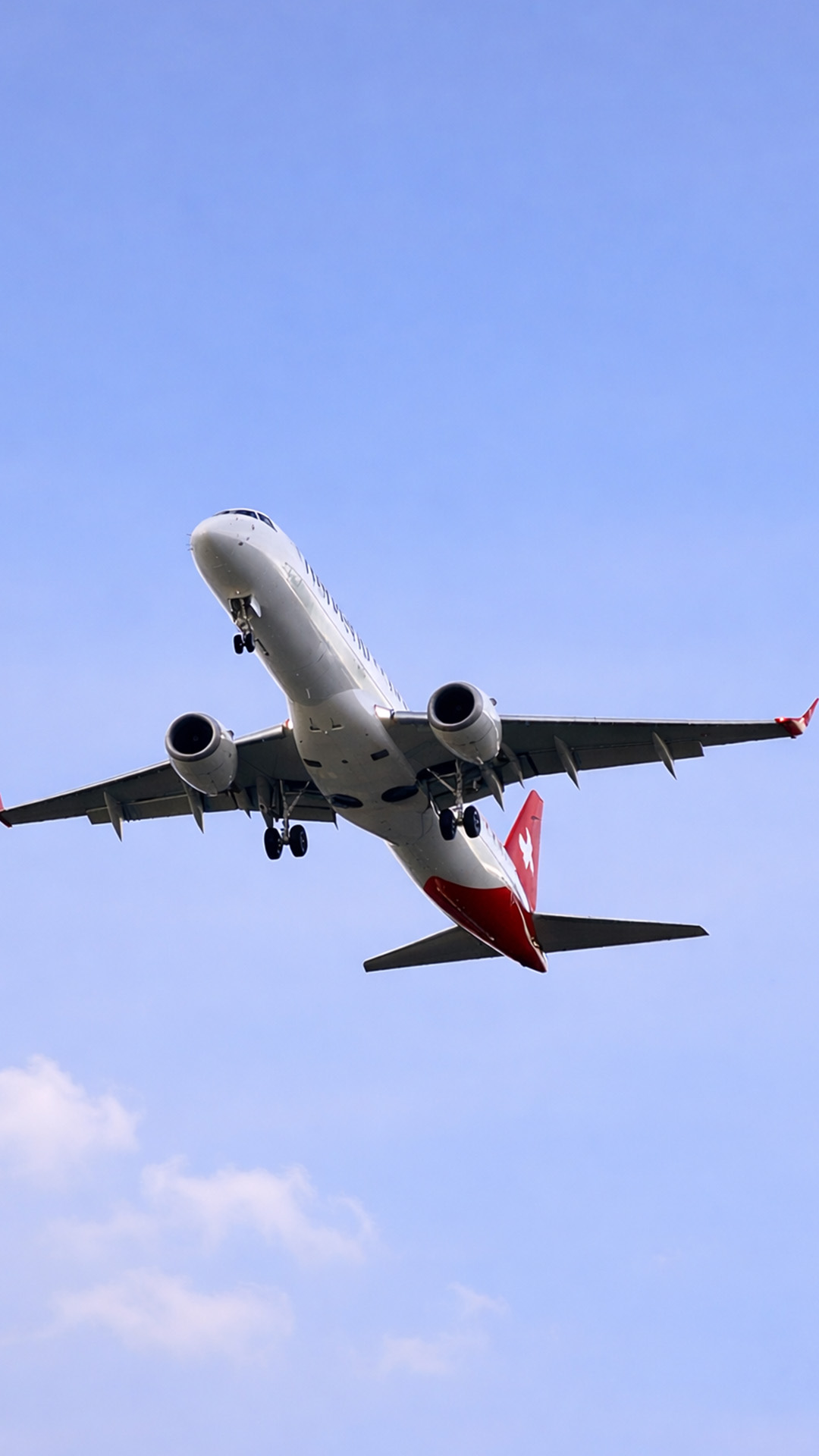 Helvetic jet aborts landing at Manchester
