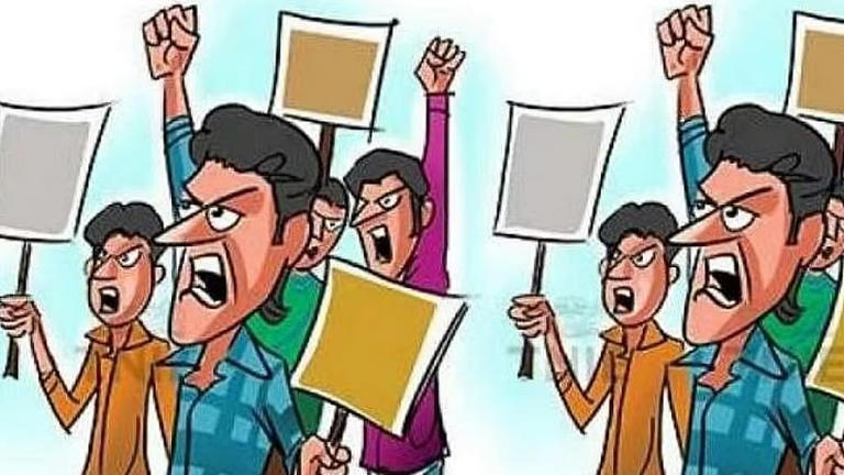 Unemployed youths protest, demand job notifications in Telangana