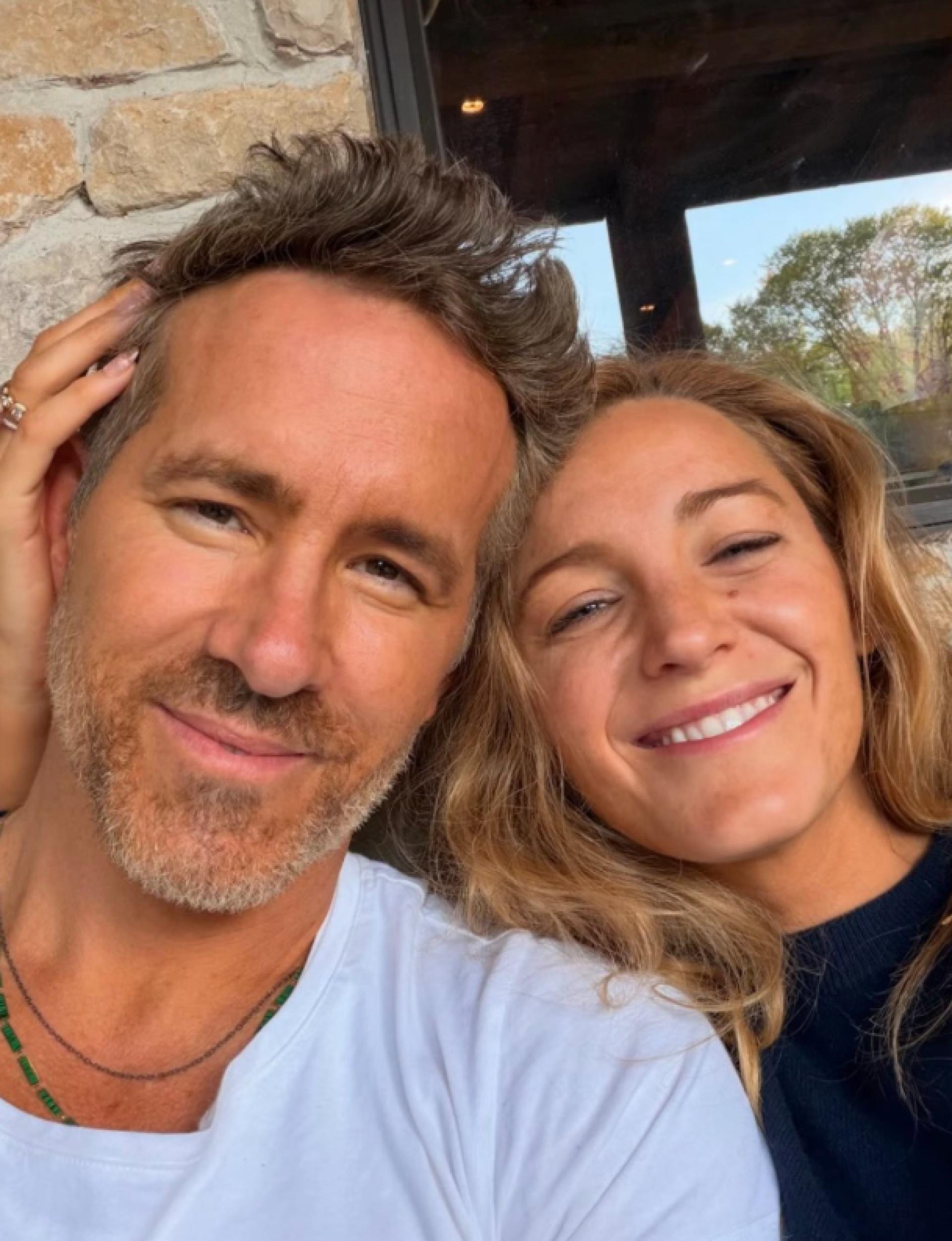 Blake Lively jokes about Ryan Reynolds and $50K handbag amid legal drama