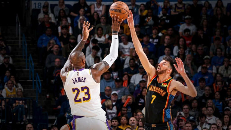 Thunder’s Chet Holmgren stuns Lakers with wild Russell Westbrook stat line