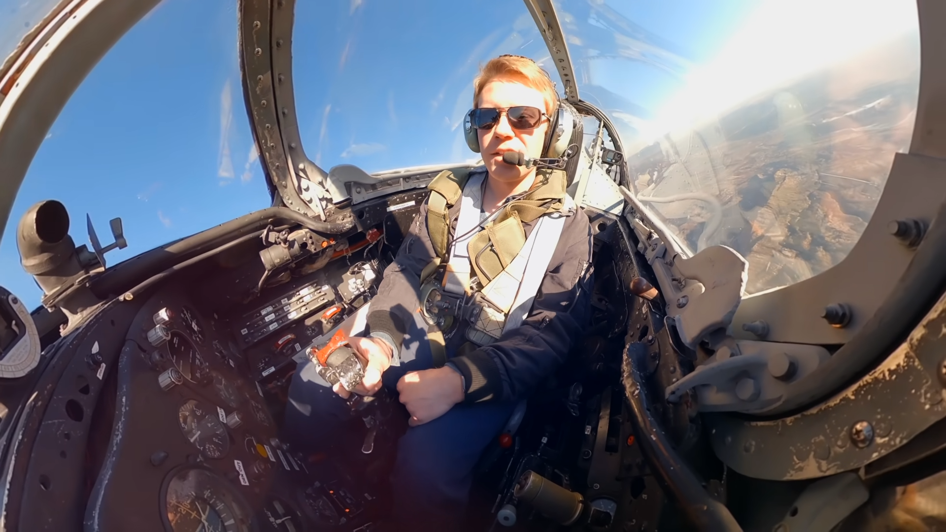Watch a 1954 Soviet MiG-15 hit 540 mph - "Absolutely insane"