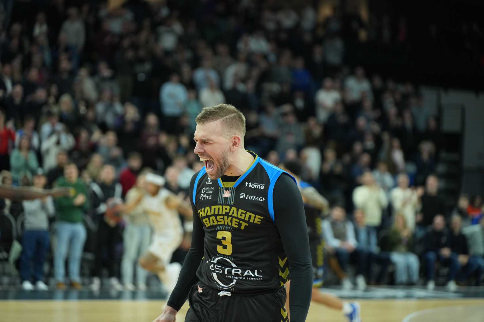 Qui pour entourer Eric Bartecheky ? Champagne Basket dévoile son futur ...