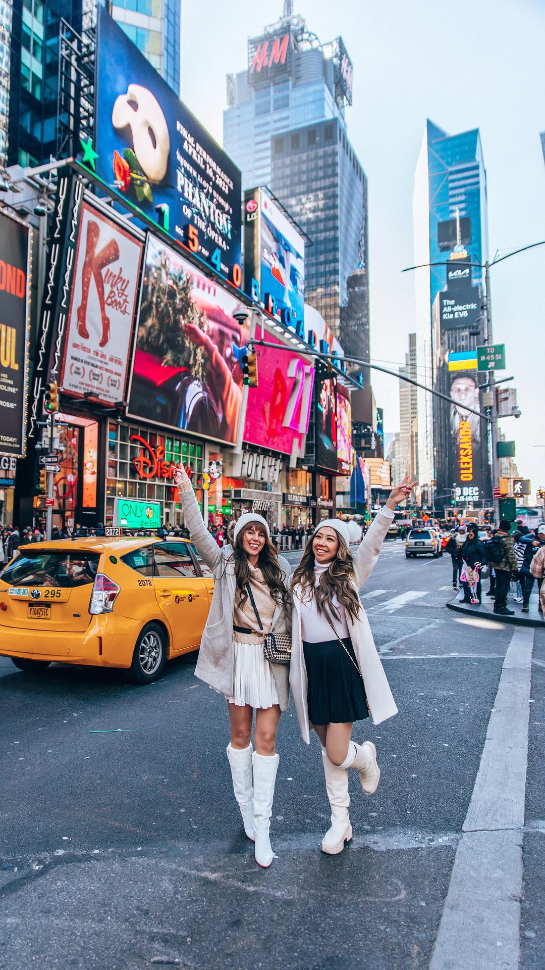 Quick Transformation Times Square Party Outfit Change