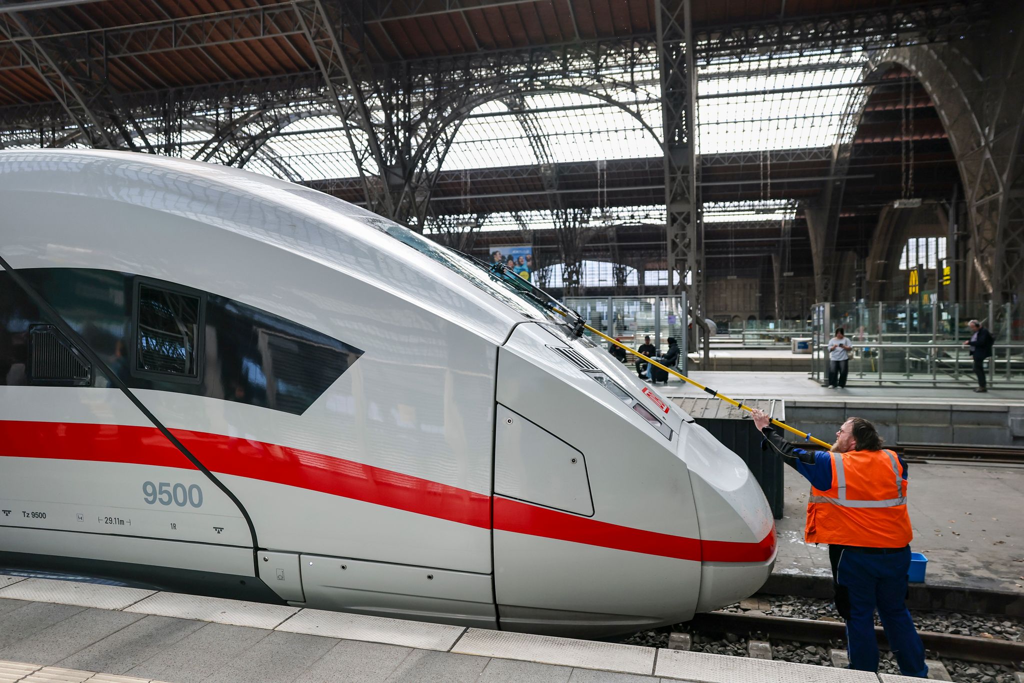 Deutsche Bahn ramps up European rail links amid rising demand