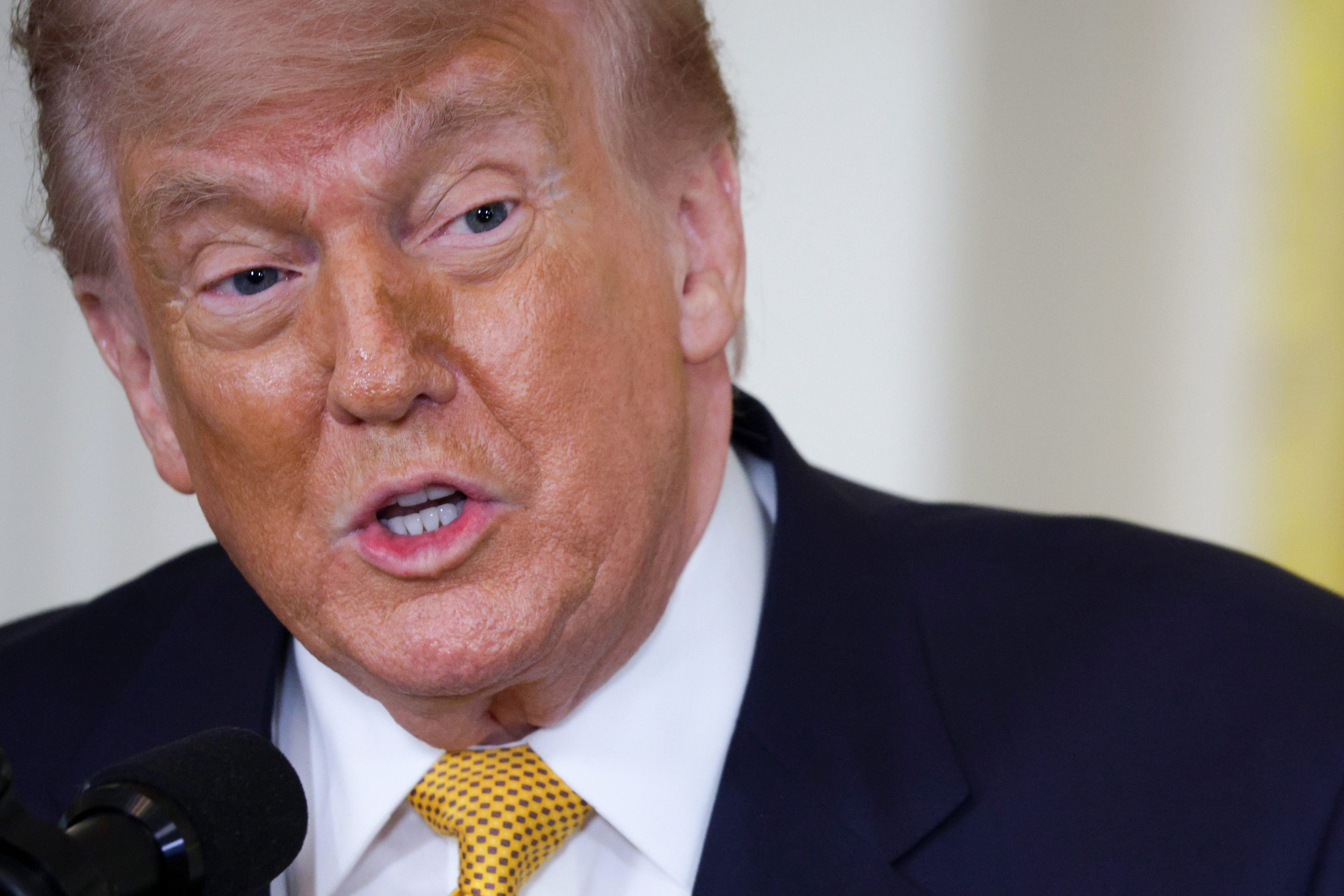 What is Trump's approval rating today? May 2026 polls for Illinois, US