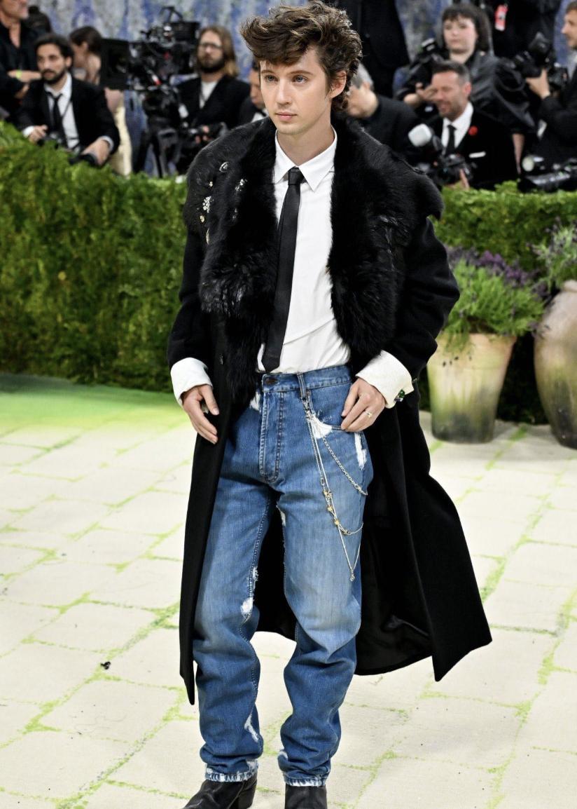 Jeans at Met Gala 2026? Celebrity style is rewriting the rules of ...