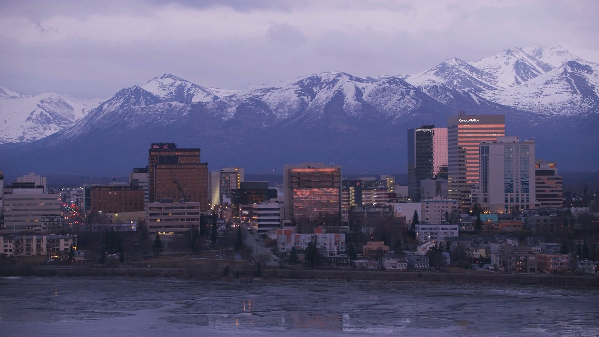 Anchorage: Vistas aéreas de la ciudad más grande de Alaska