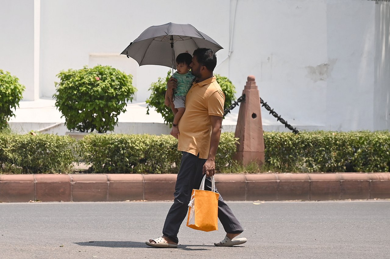Max temperature dips in Delhi, likely to increase