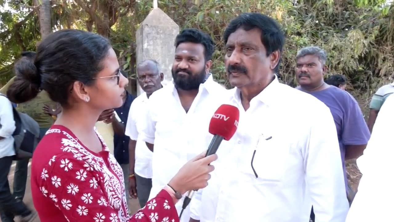 No one can buy AIADMK MLAs: Leader dismisses poaching concerns