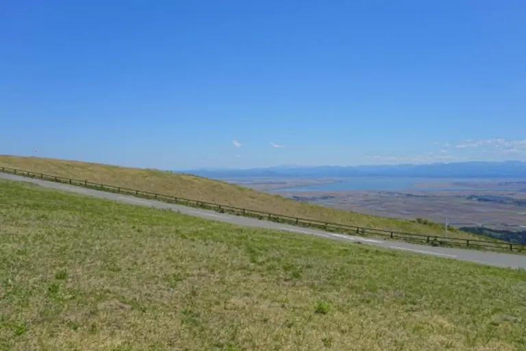 ここは阿蘇?秋田の絶景ロード「寒風山パノラマライン」を走り尽くすバイクツーリング