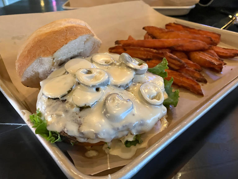 10 best burger spots in Rochester you need to try right now