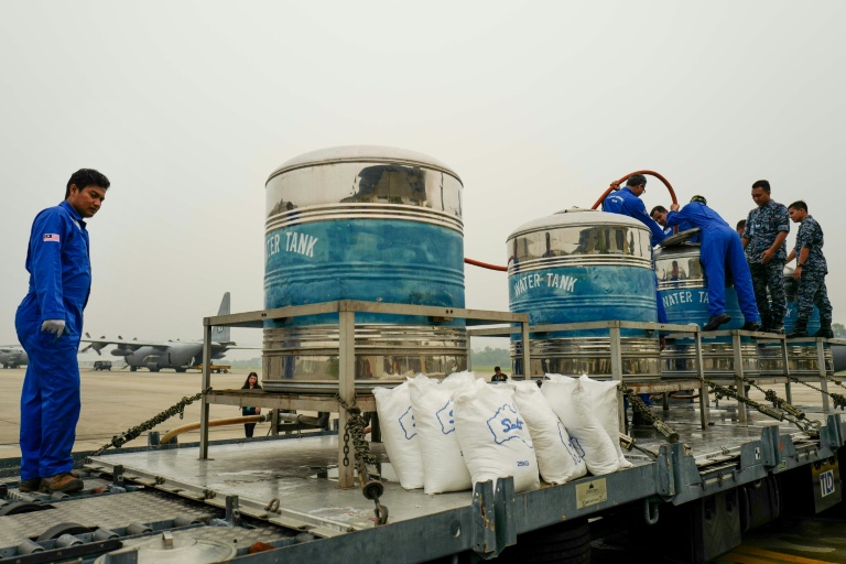 Malaysia plans cloud seeding for drought-hit 'rice bowl'