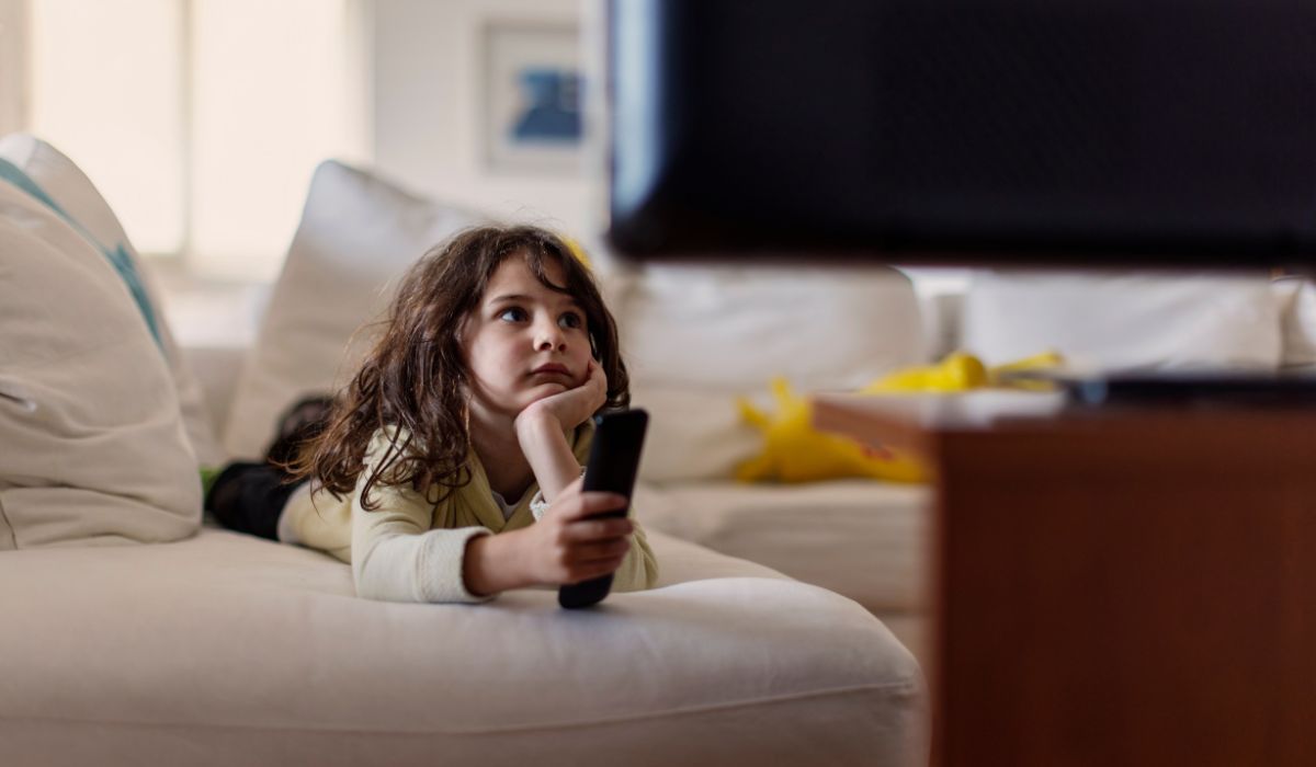 ‘Simple switch’ parents can make to so their kids’ TV watching is more ...