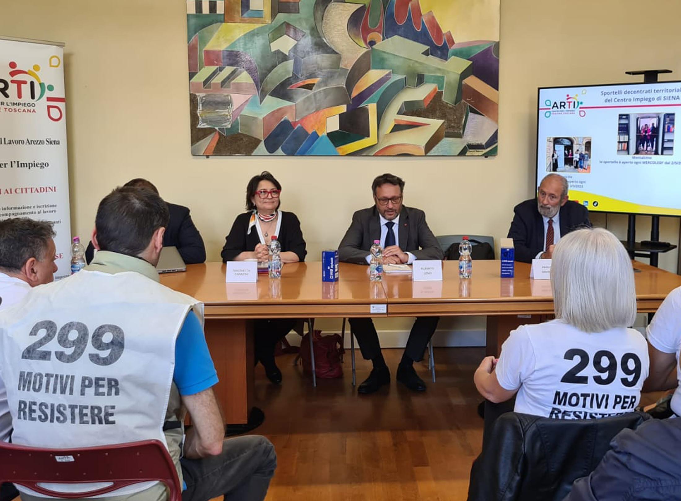 ’Toscana lavoro in tour’ a Siena. Lenzi incontra gli operai Beko ...