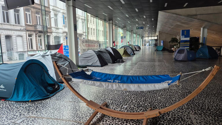 Pro-Palestijnse actievoerders beëindigen bezetting Campus Coupure Gent ...