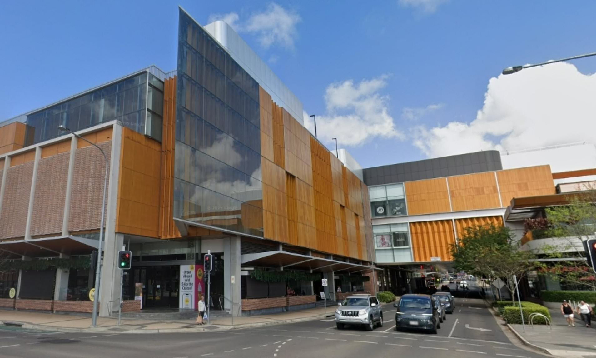 Teenager attacks three people with a knife inside a Woolworths at busy ...