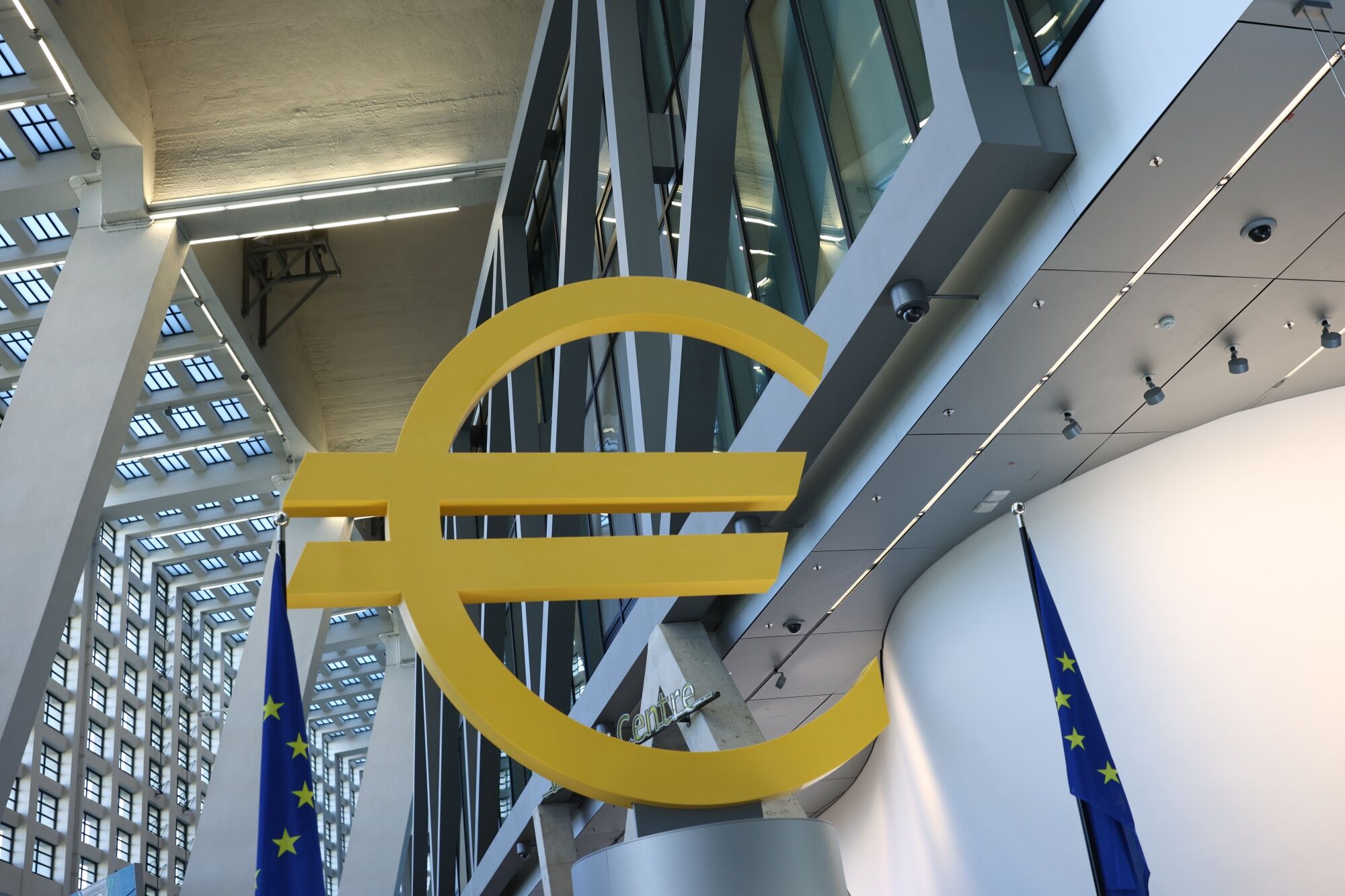 ECB、6月の金利判断の鍵はエネルギー供給の再開－デギンドス副総裁