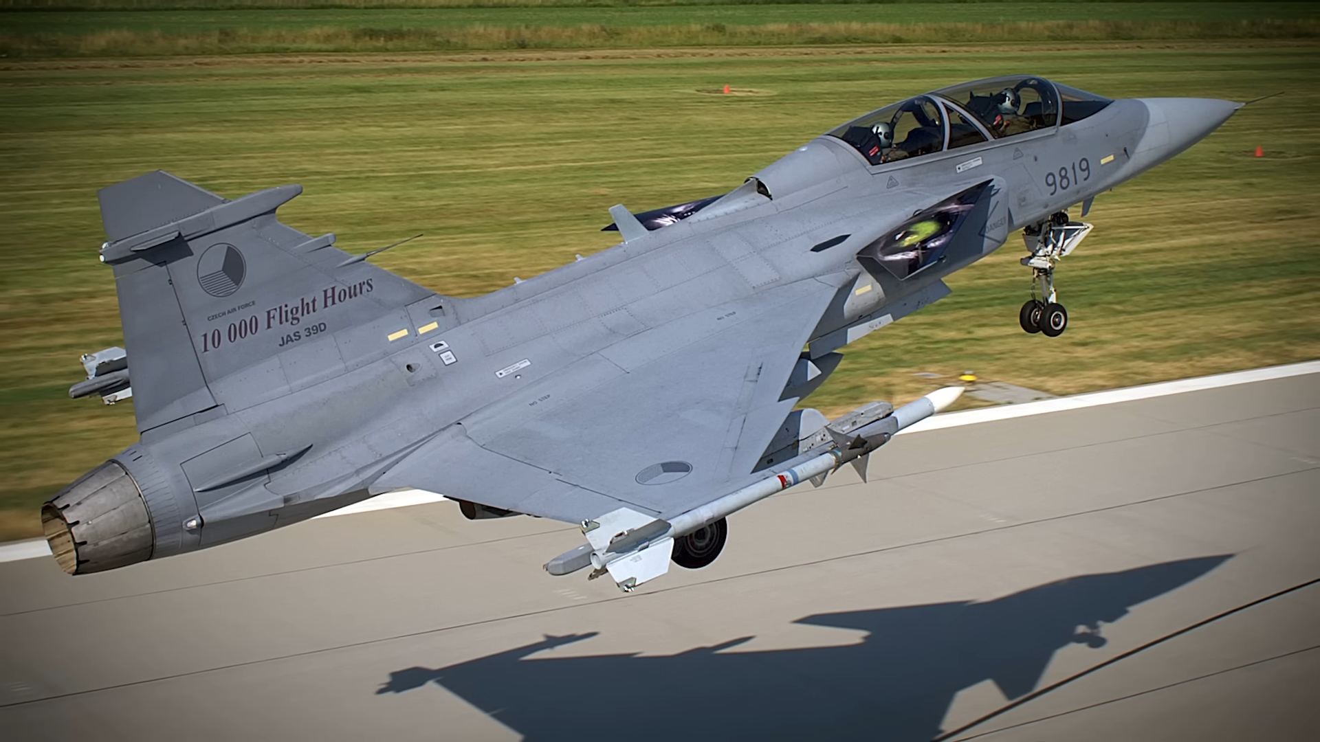 Dieses kleine Land baute diesen Kampfjet - und er versetzte größere ...