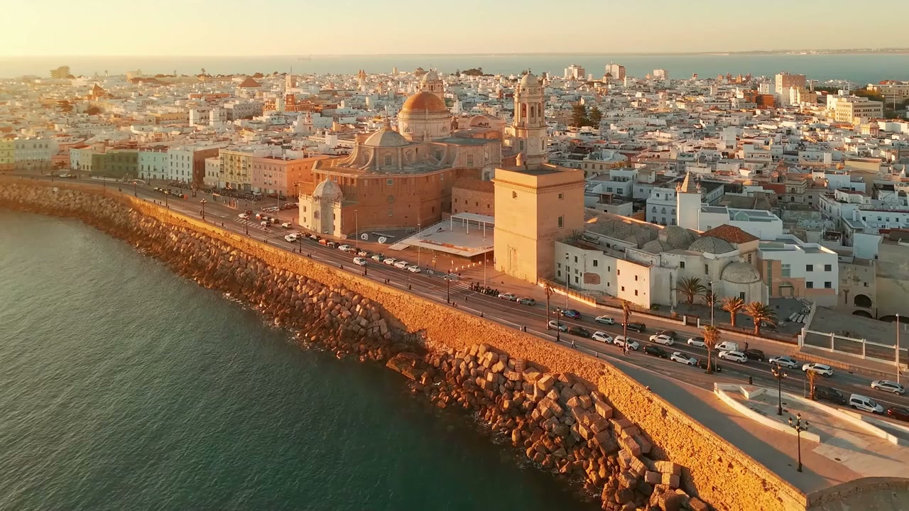 Cádiz, Spain: Drone explores Europe’s ancient Atlantic city