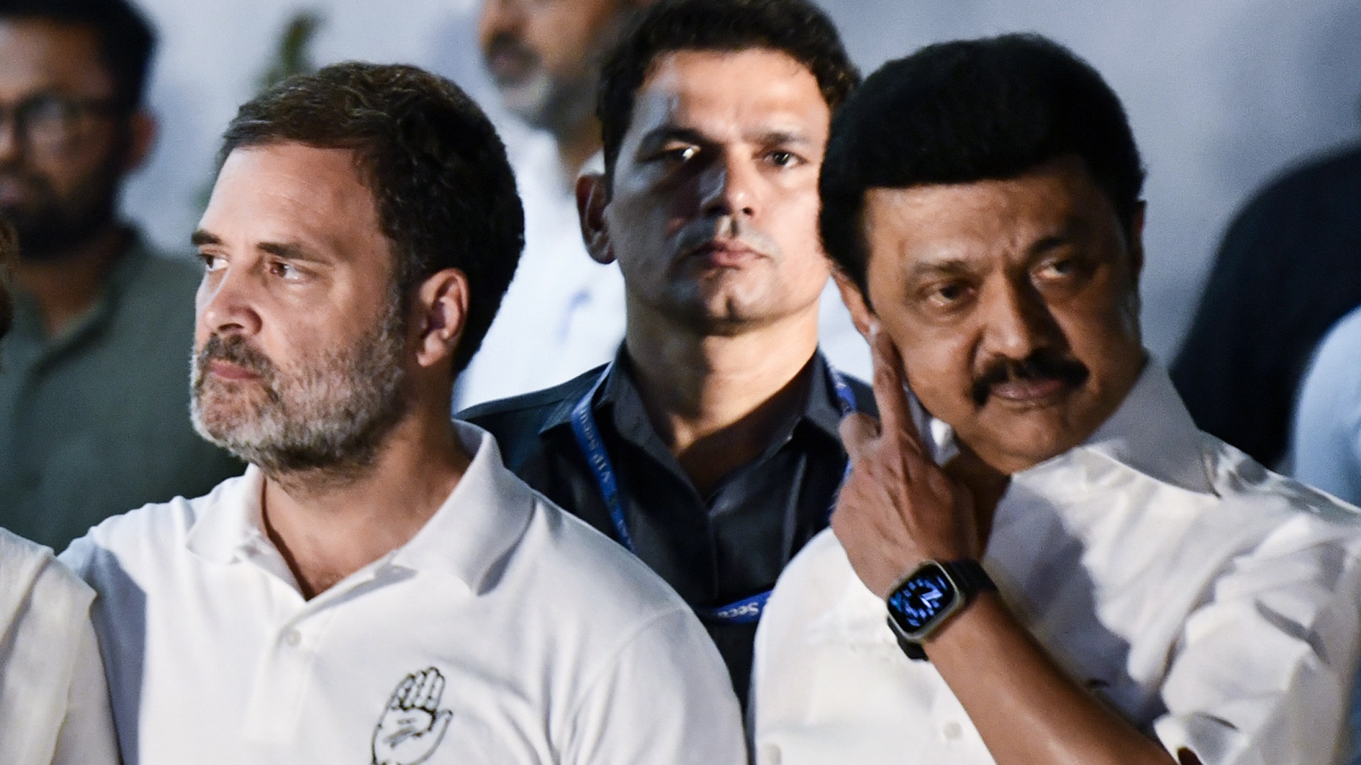Dumped for Vijay, DMK doesn't want to sit with Congress in Lok Sabha ...