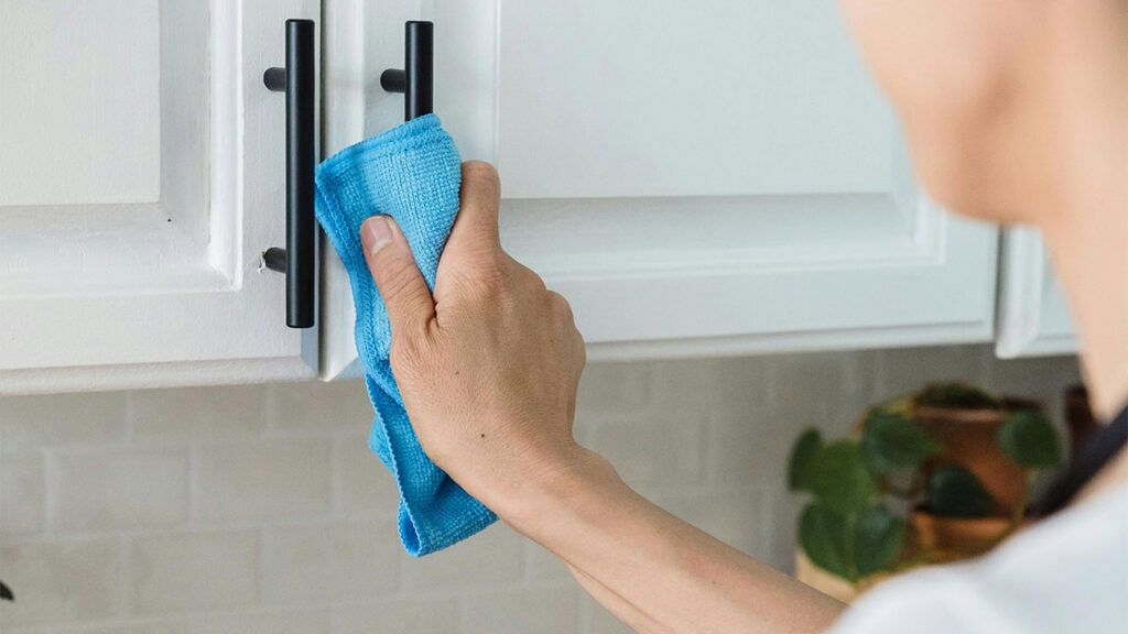 8 habits that keep our house looking clean without deep cleaning
