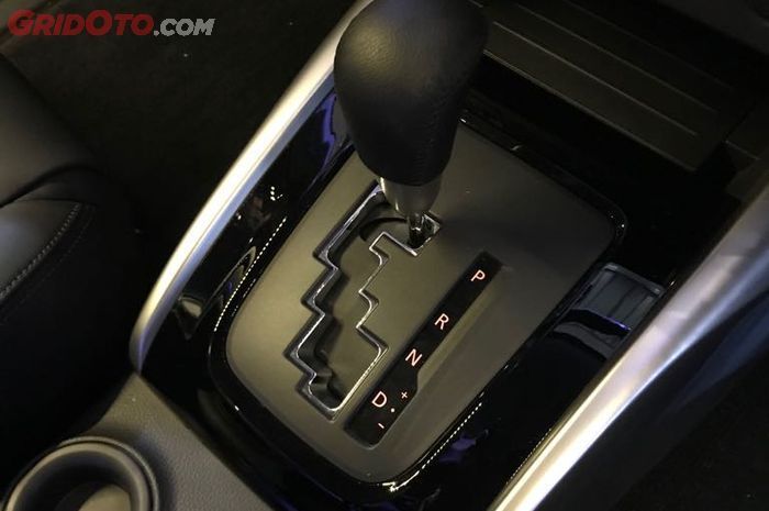Begini cara engine brake yang benar agar mobil matic tidak overheat