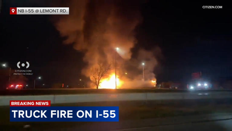 2 injured in I-55 crash as semi-truck catches fire near Lemont Road