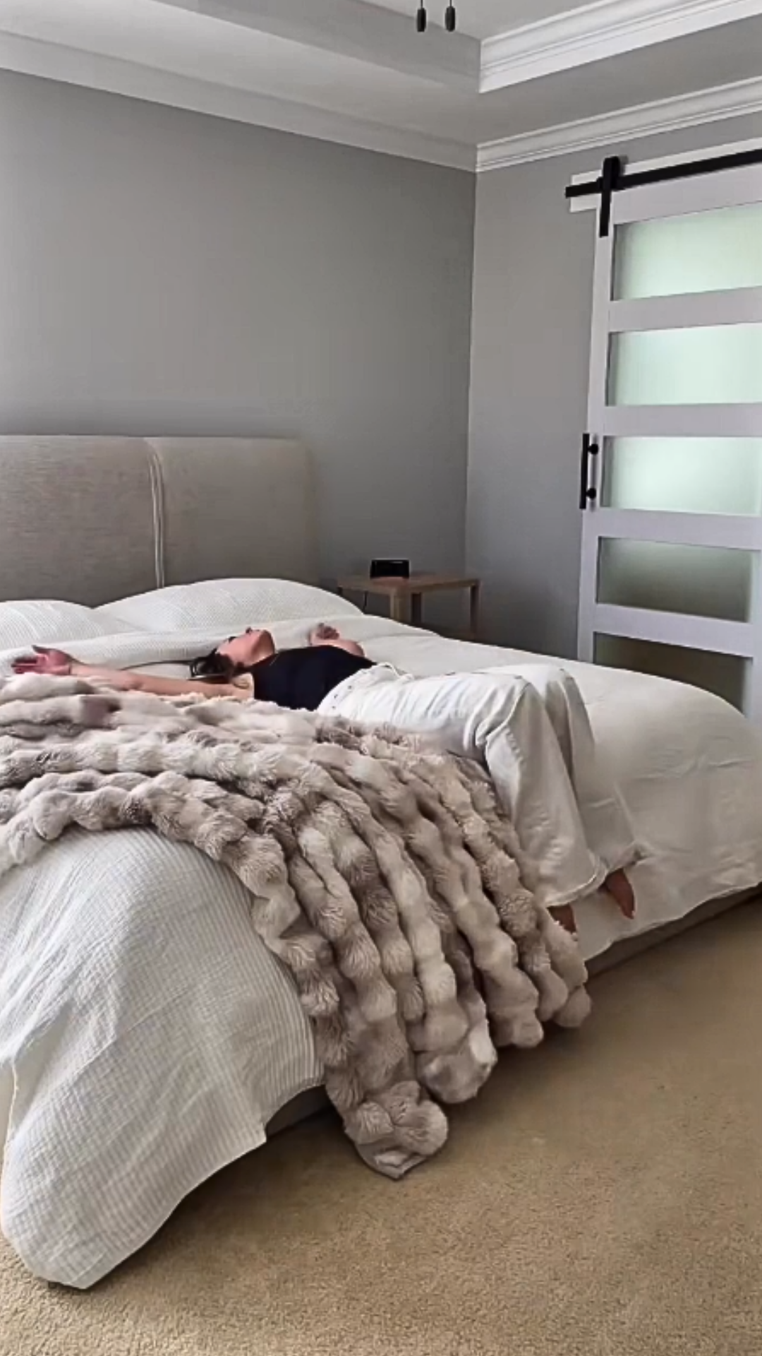 Coziest faux fur throw blanket for home