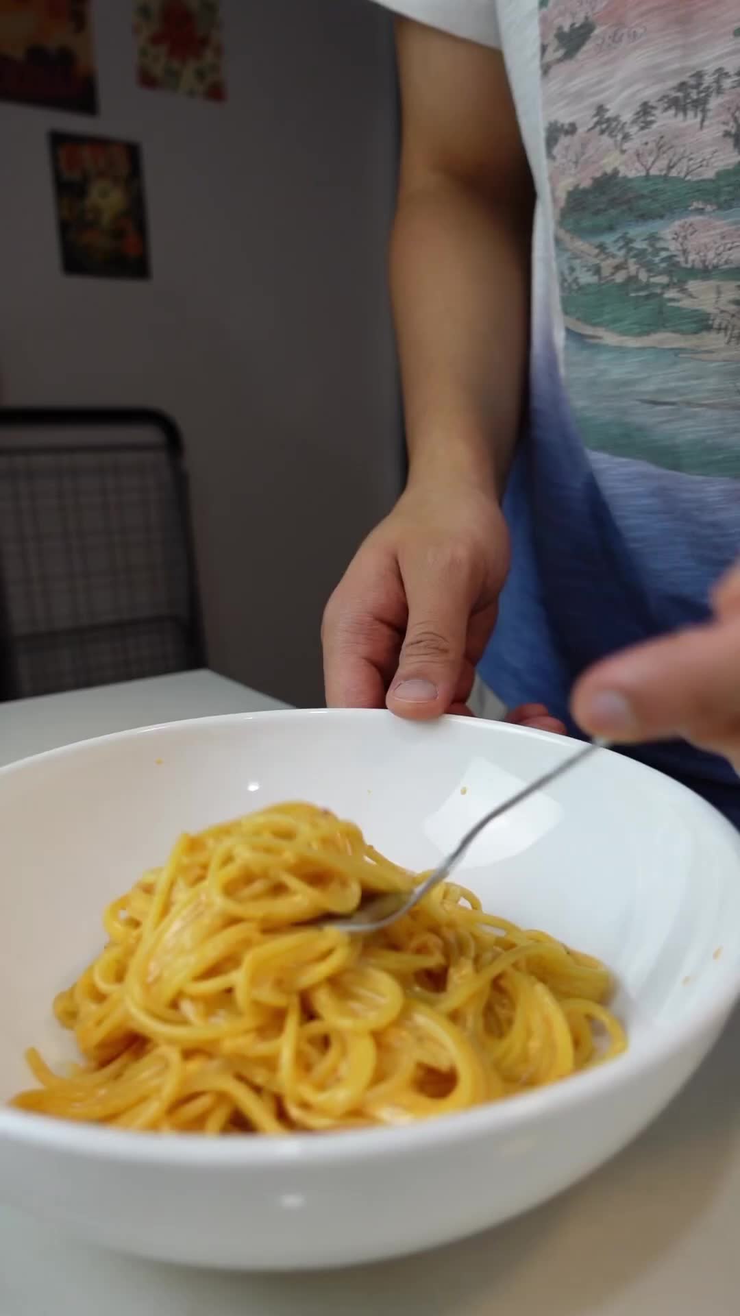 I made spaghetti for a dollar and spaghetti for way more to compare them
