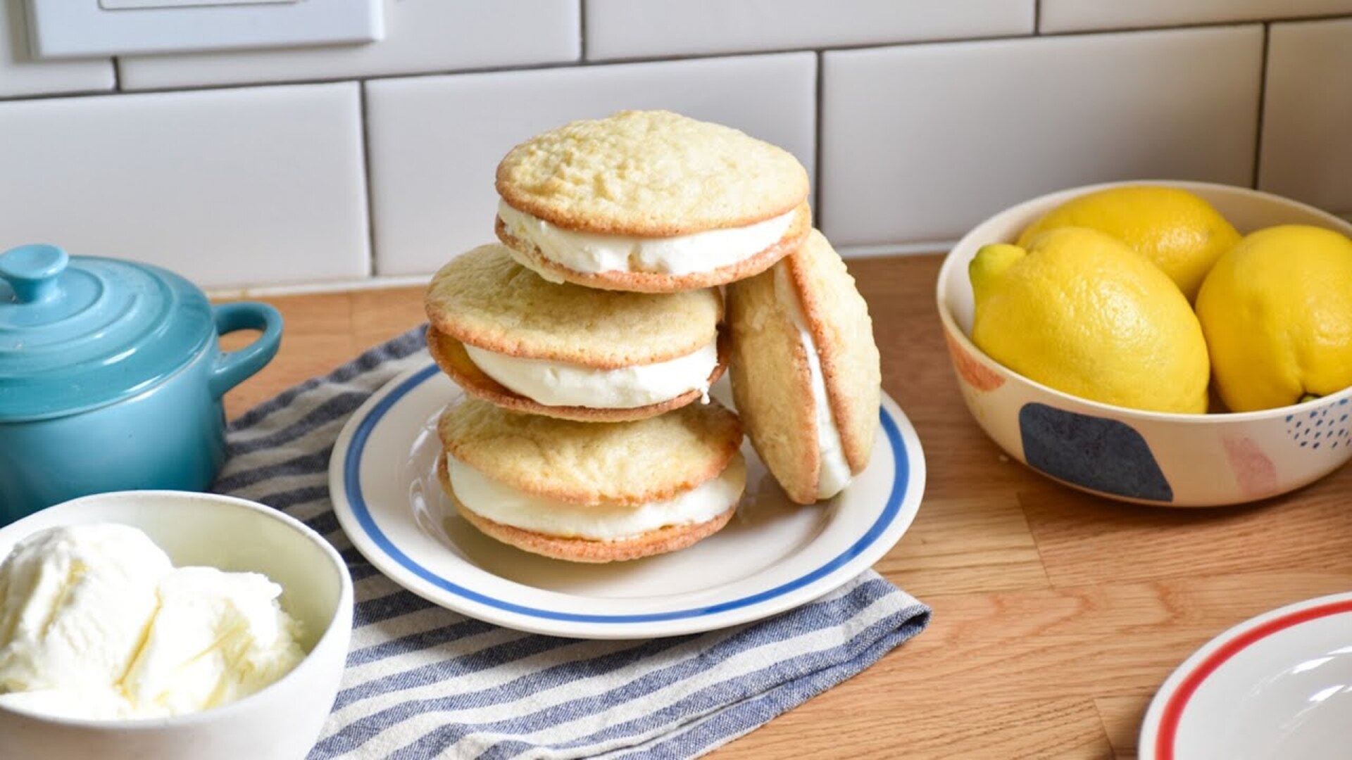 Lemon ice cream sandwiches recipe