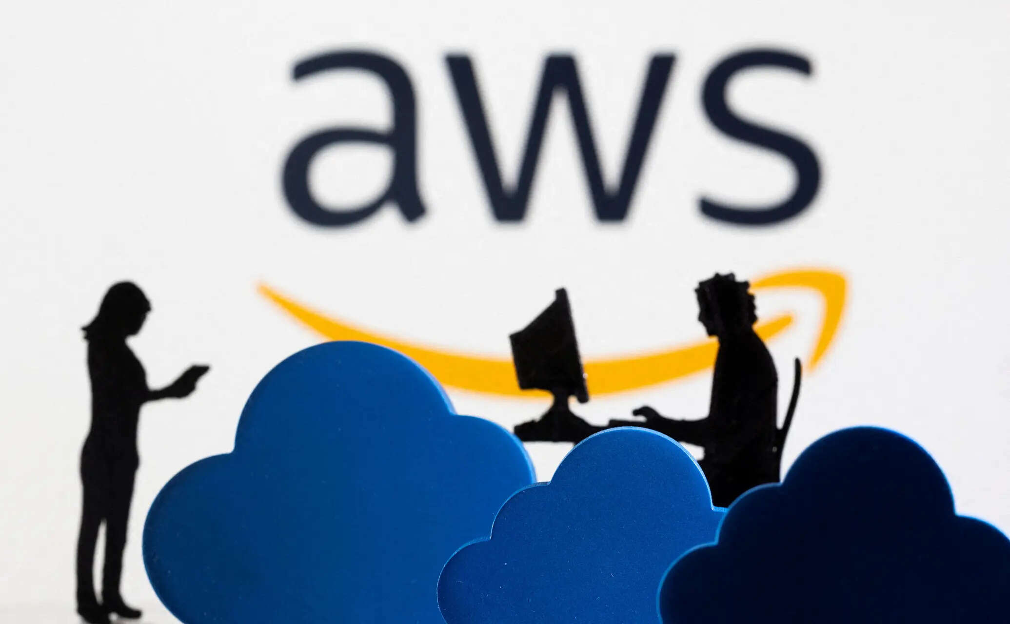 Amazon cloud outage at North Virginia data center largely resolved