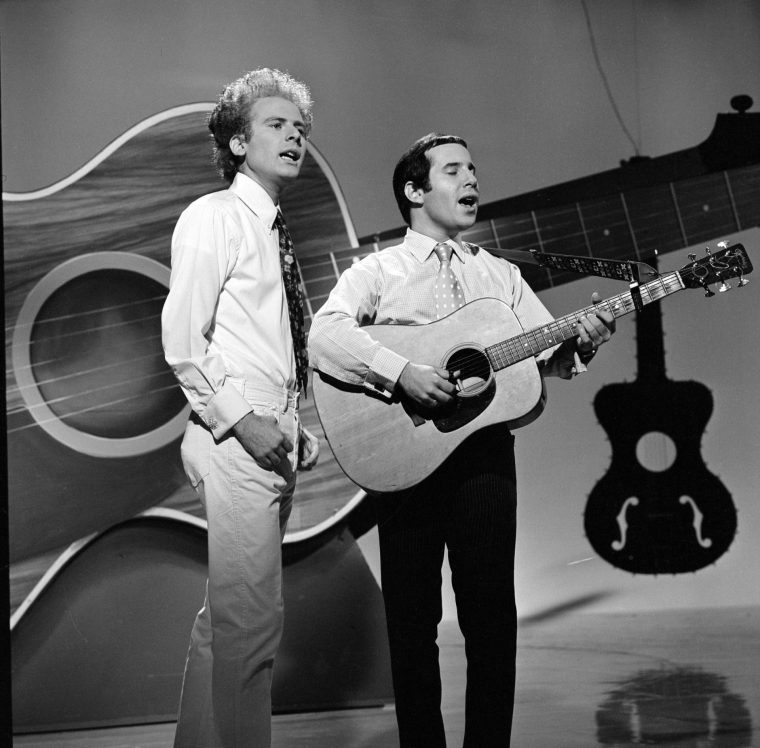 Paul Simon cannot sing like he used to – but he’s saying goodbye on his ...