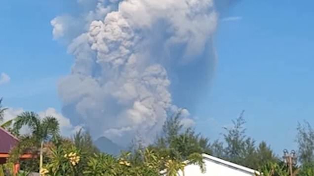 Volcanic eruption on Indonesian island leaves three dead