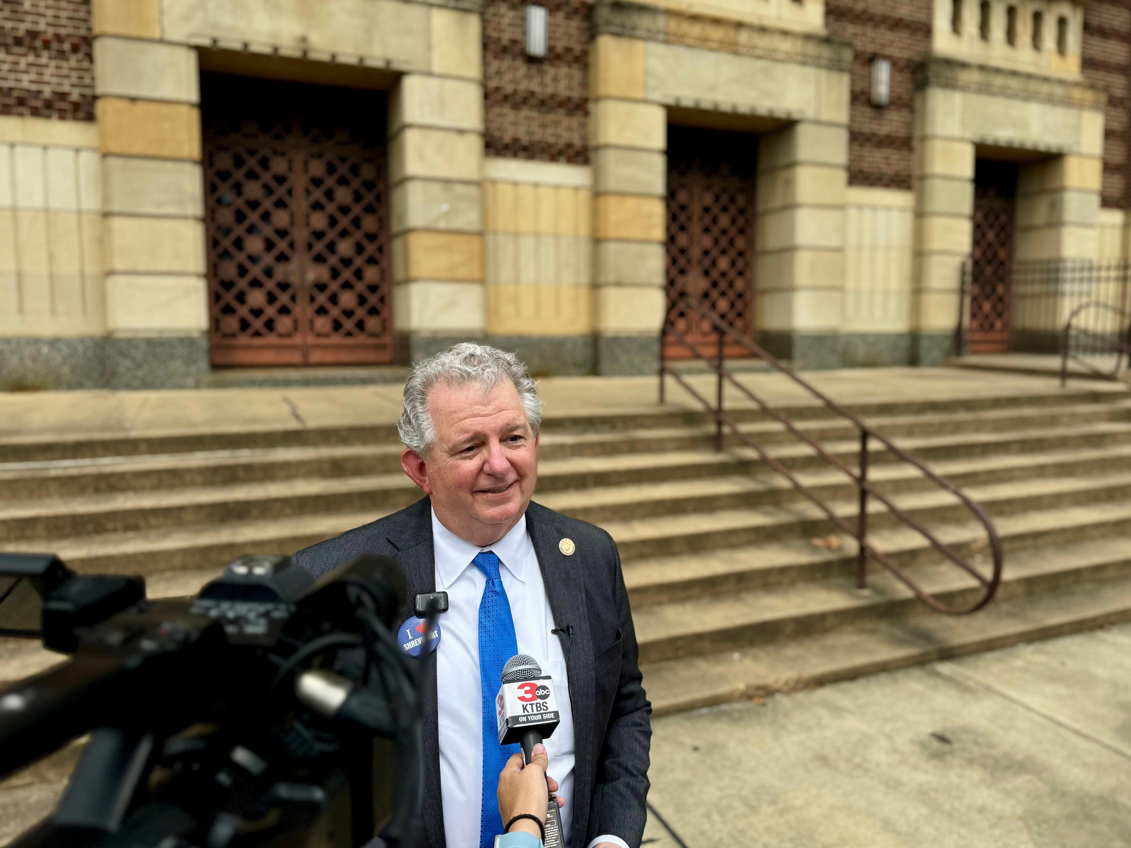 Shreveport mayor calls for citywide prayer after mass shooting